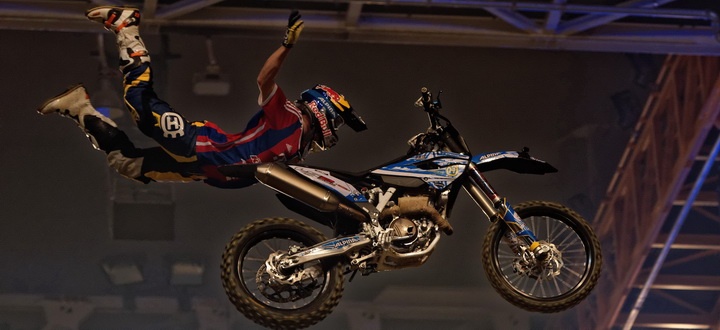 Night of the Jumps 2015 - David Rinaldo gewinnt in München